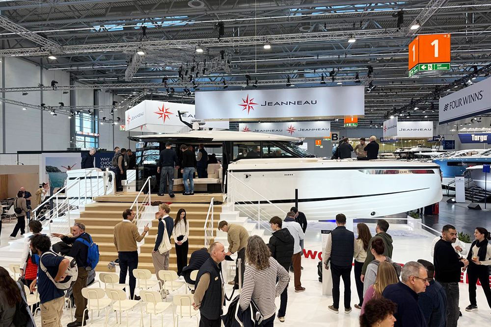 Saxdor 460 GTC - Reveal at boot - Powerboat and RIB